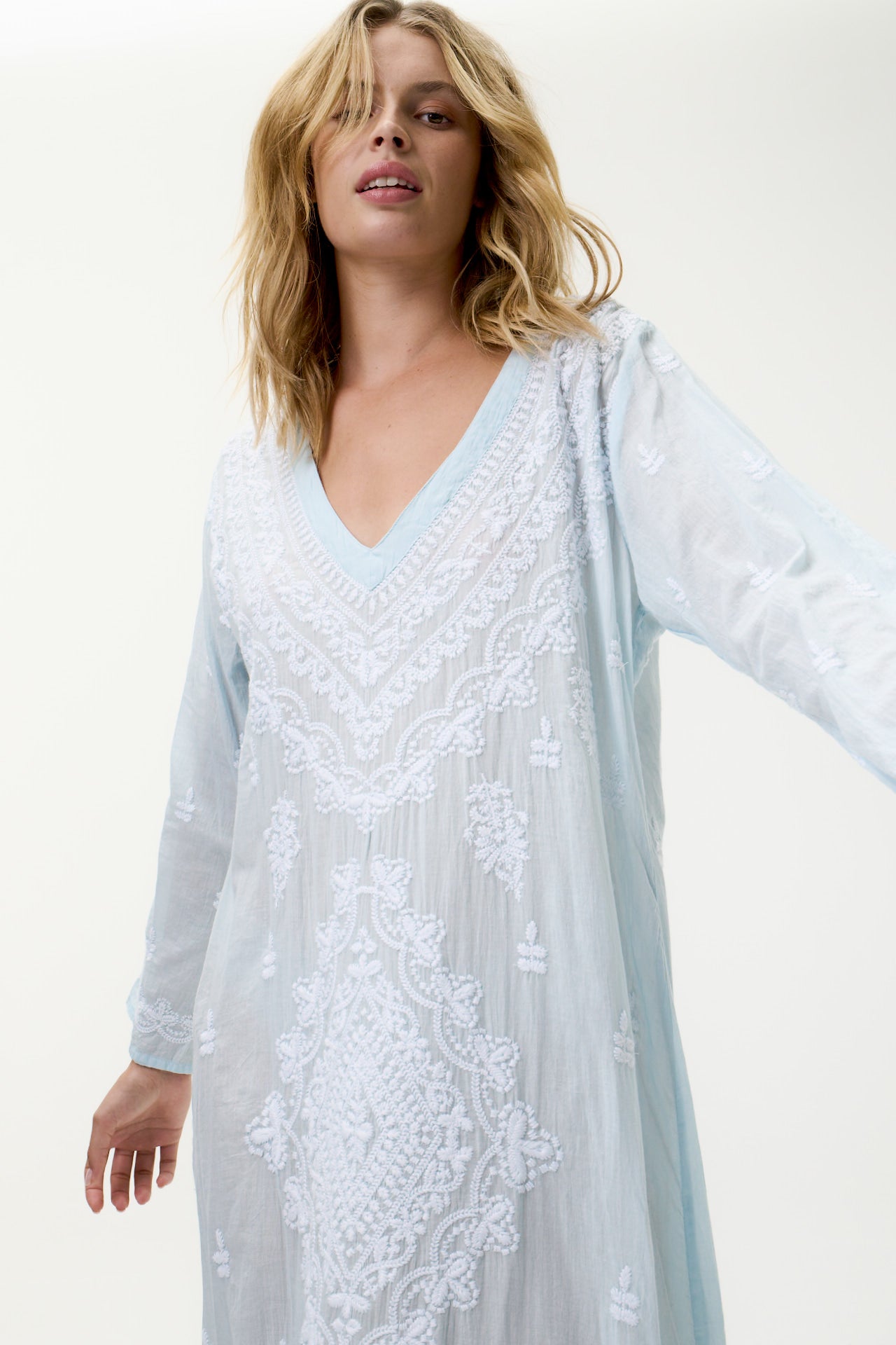 Long Goa-Embroidery-Cotton-Pale Blue/White – oneseason